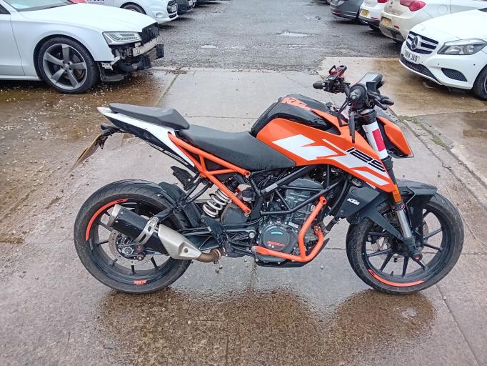 ktm 200 uk